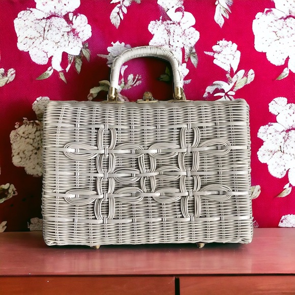 Vintage | Bags | True Vintage 5s 60s Roger Van S Coated Wicker Turn ...